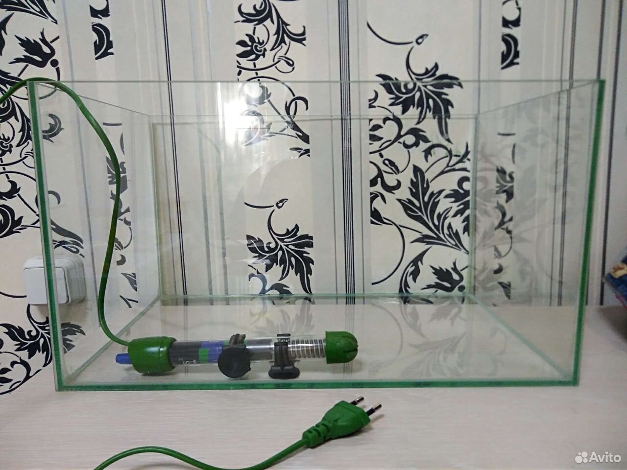 Черепашатник с лампой подогрева